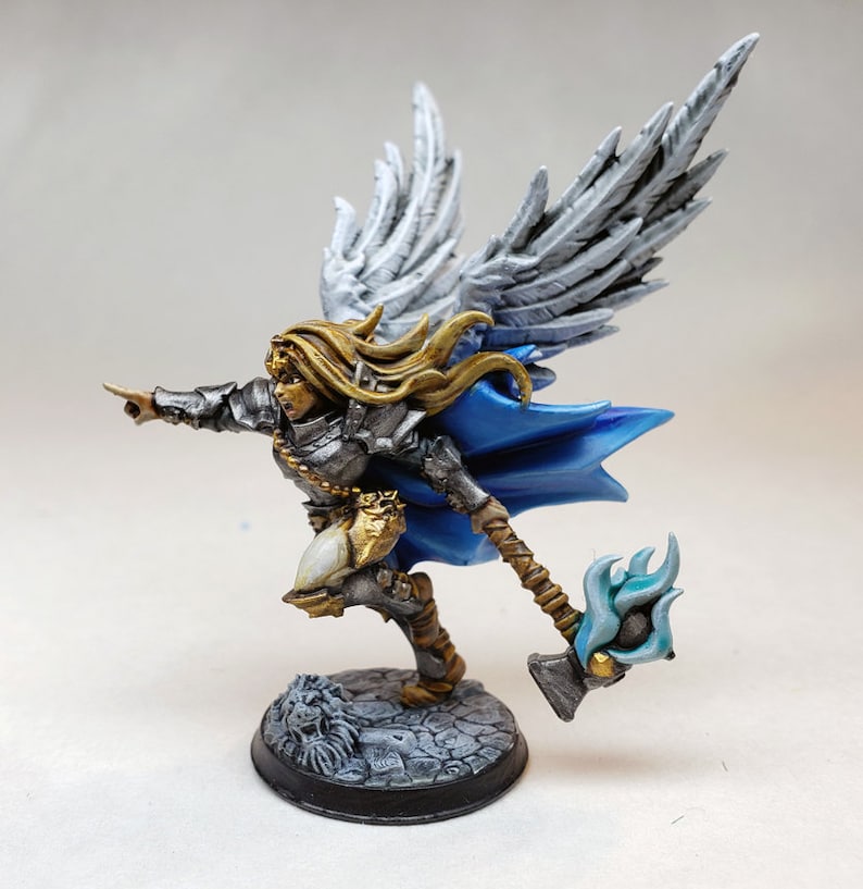 Female Human and Aasimar Paladin Painted Miniature / Gloomhaven ...