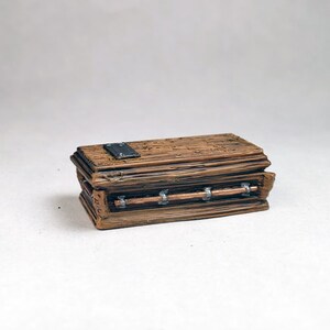 Painted Fancy Casket, Open and Sealed Coffin Dungeon D&D Furniture / 3d ...