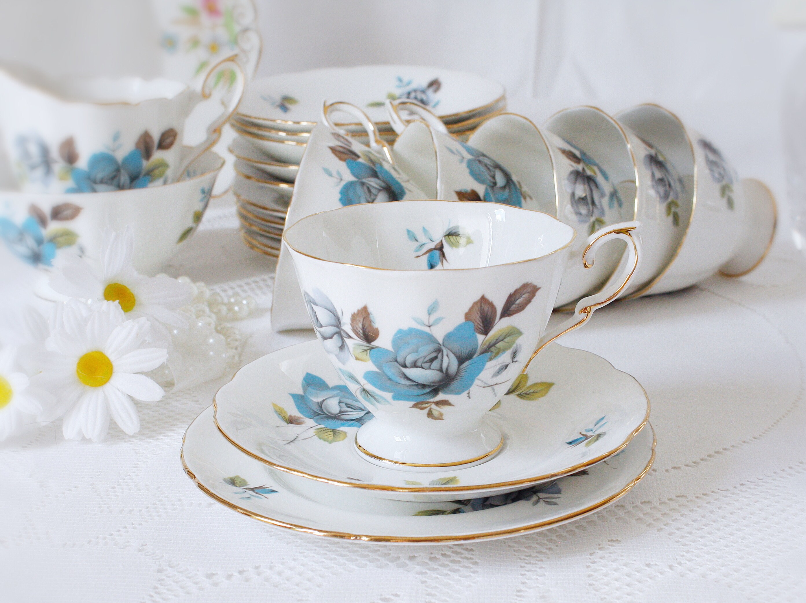 Paragon blue Mist English Tea Set: Blue Roses Decorate - Etsy UK