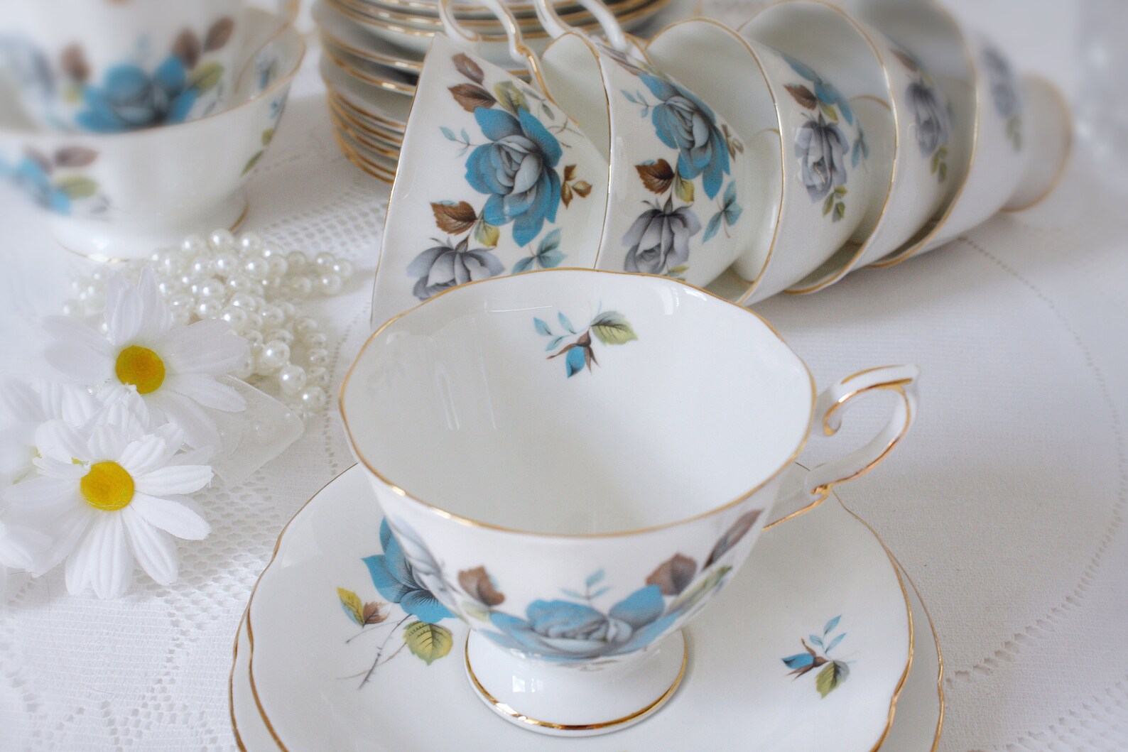 Paragon blue Mist English Tea Set: Blue Roses Decorate - Etsy UK