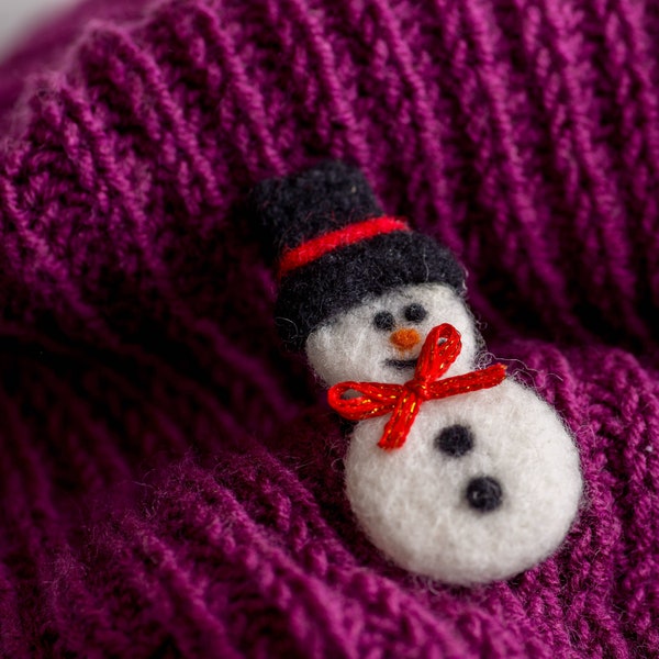 Snowman Pin - Etsy