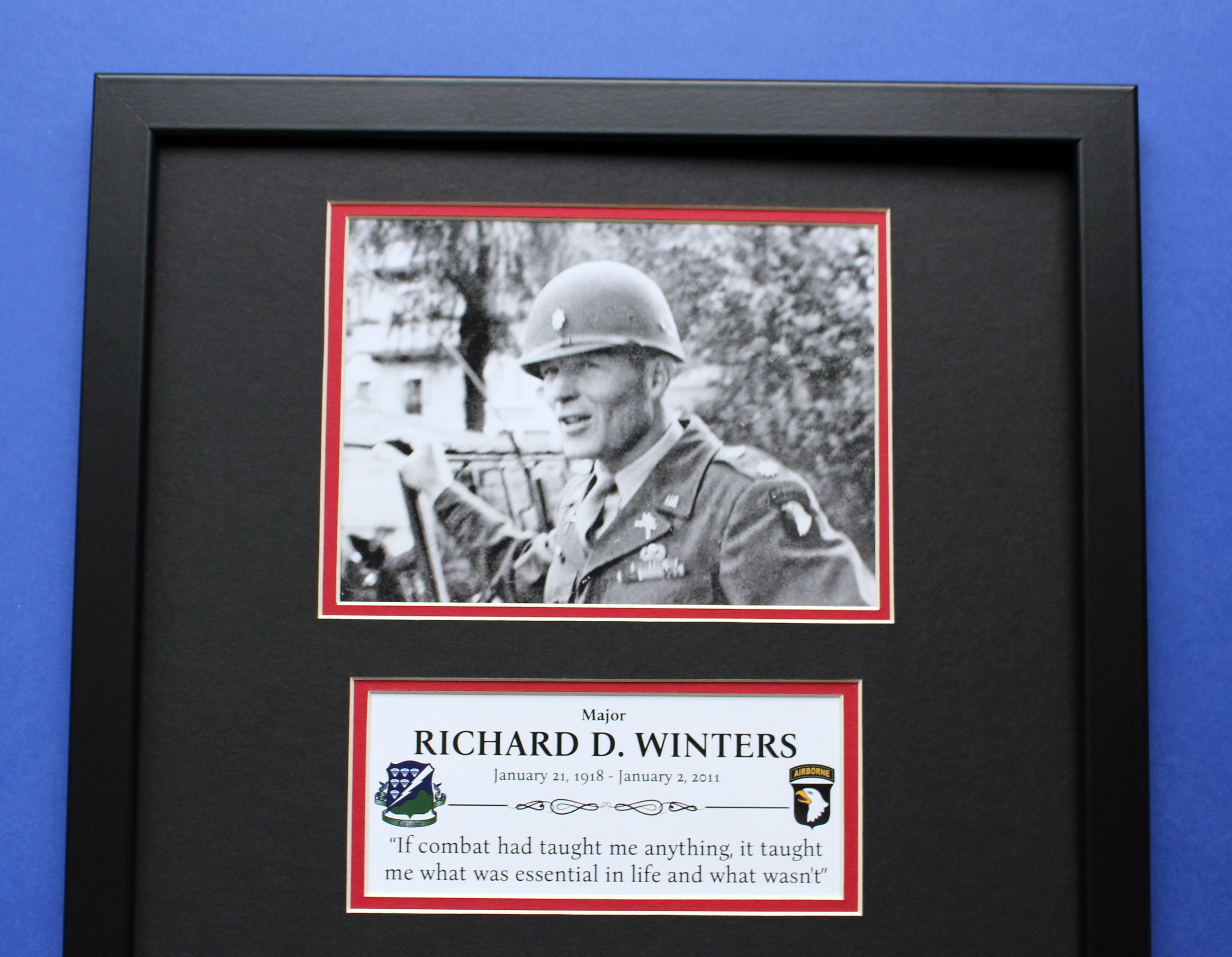 RICHARD WINTERS AUTOGRAPH framed display Band of Brothers ww2 | Etsy