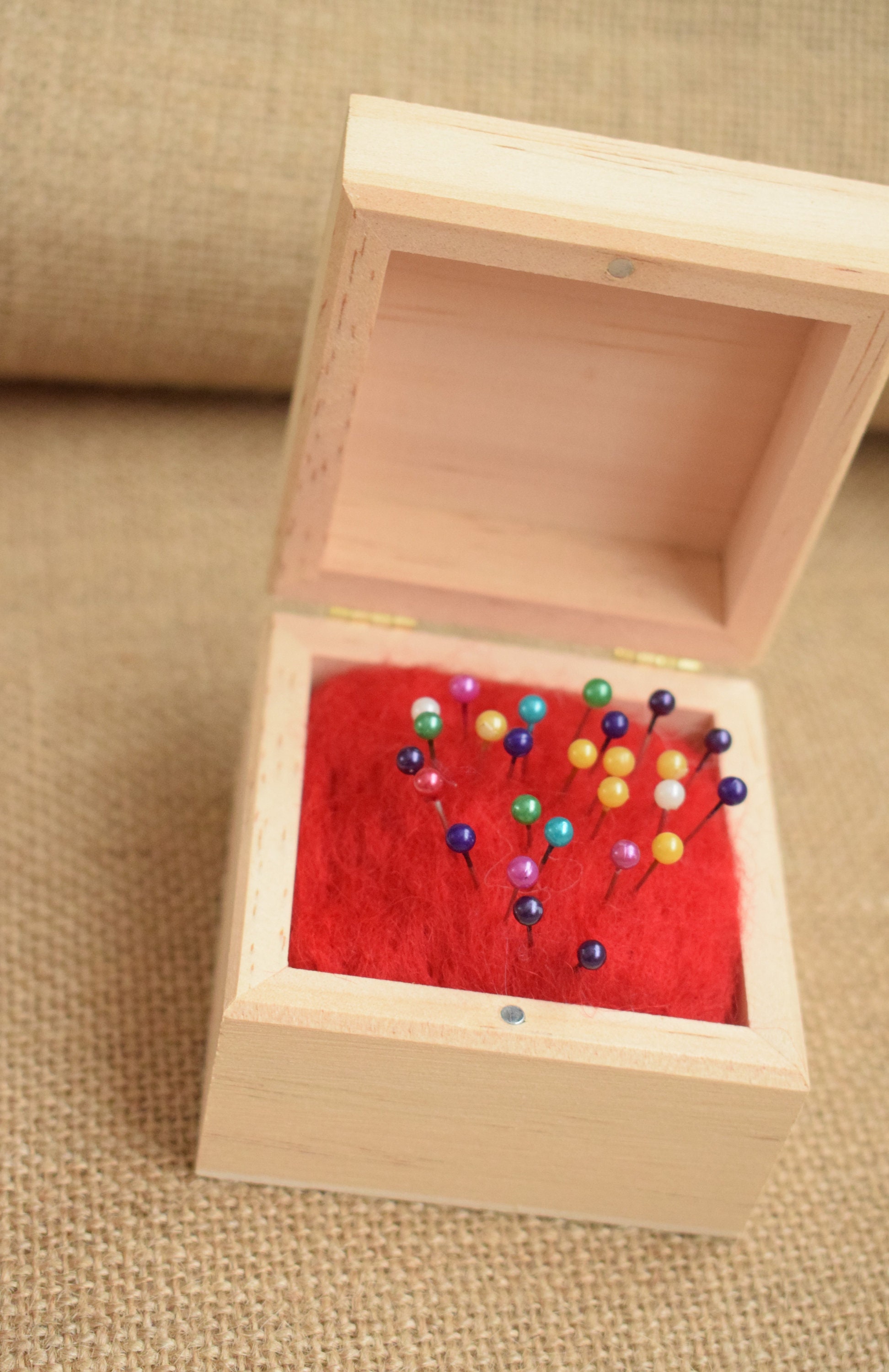 Needle Box / Pincushion Box, Pin Cushion for Needles/ Needle Storage ...