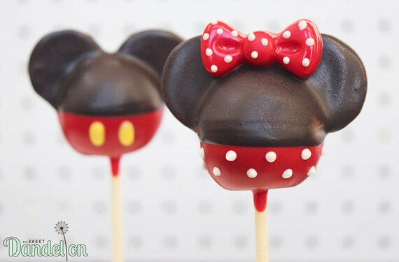 Minnie Mouse Cake Pops Tutorial