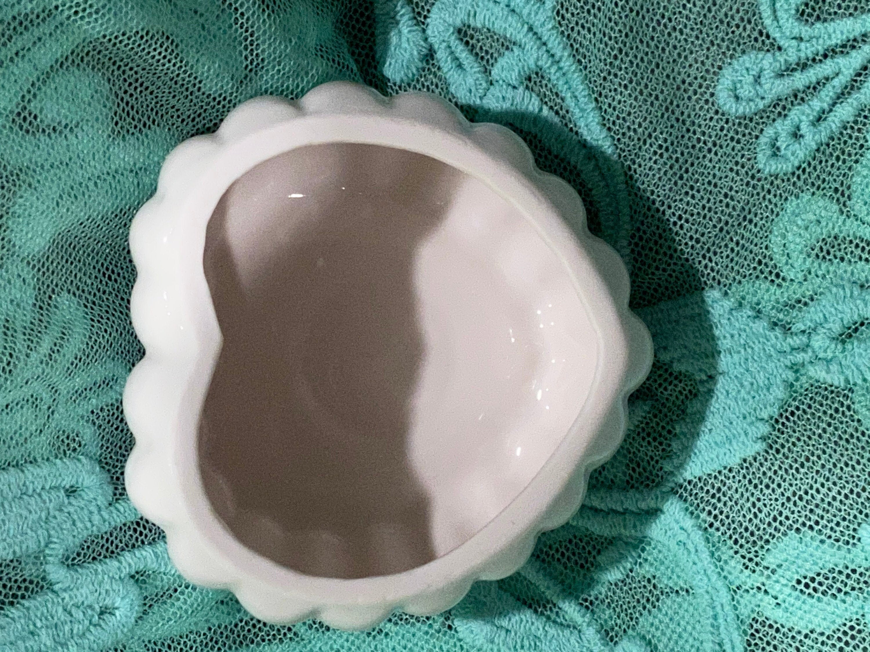 Mid-century Vintage Porcelain Heart Shaped Trinket Box With - Etsy