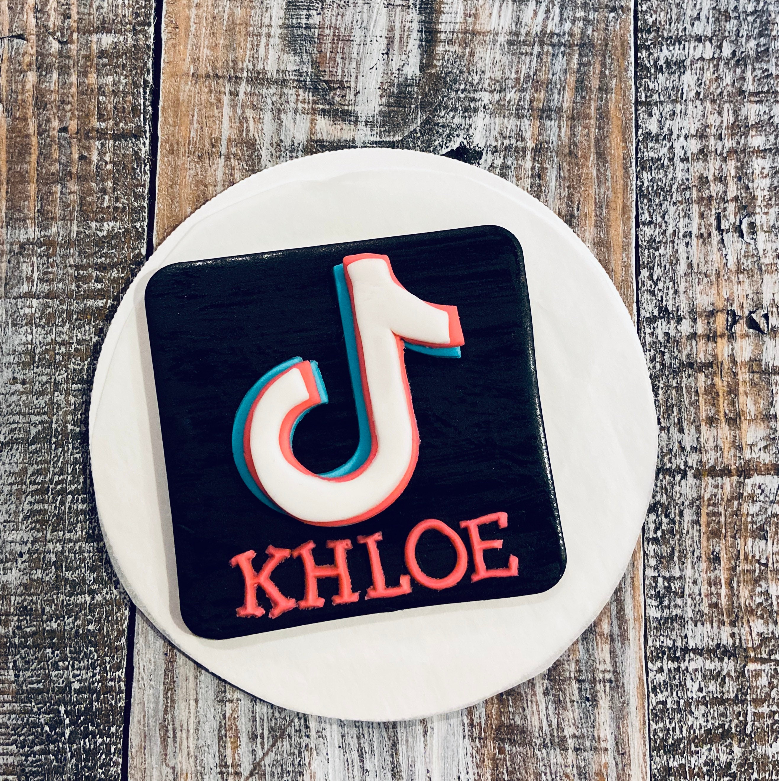Fondant Social Media Cake Topper - Personalized - Etsy