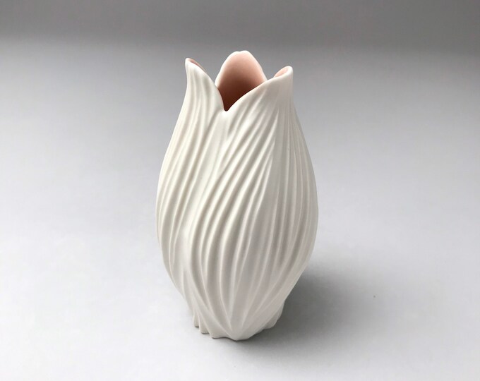 Tulip Vase Small Pottery Vase Porcelain White Coral - Etsy