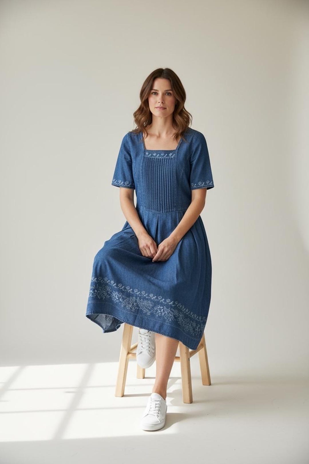 Vintage DIRNDL Denim Dress With Pockets , Tratchen Dress Bavarian Dress ...