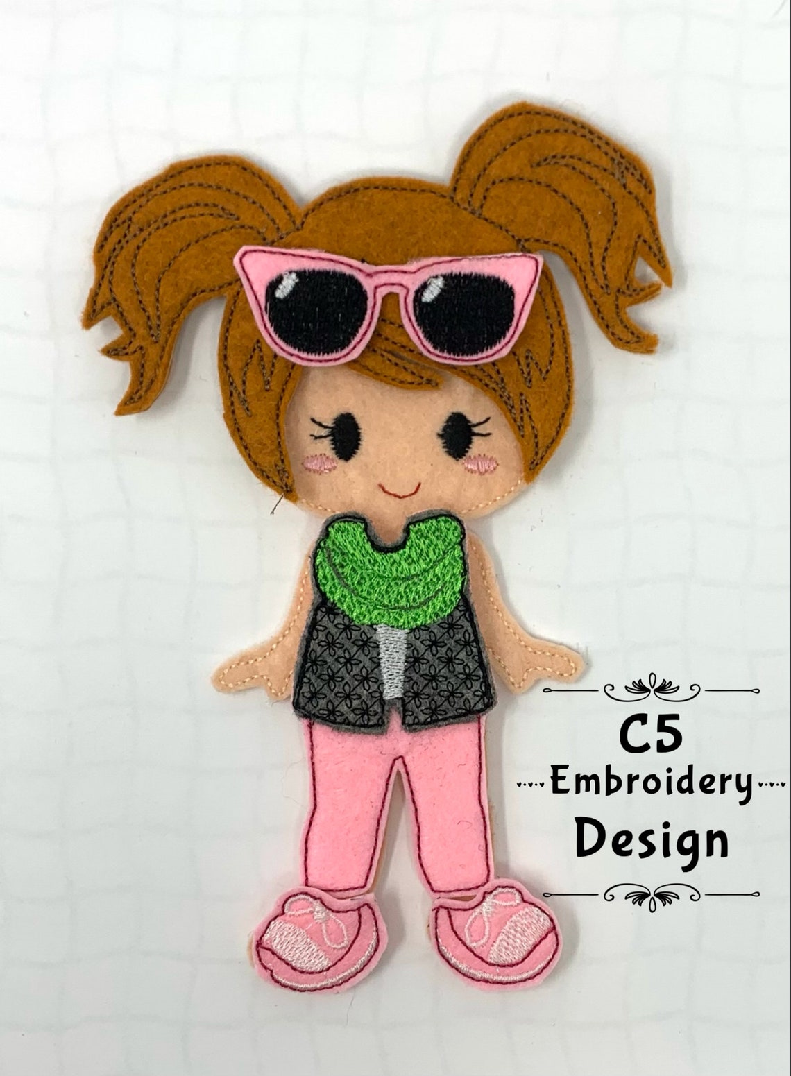 5x7 HOOP ONLY - ITH Digital Embroidery Design - 5x7 Felt Dress up Doll ...