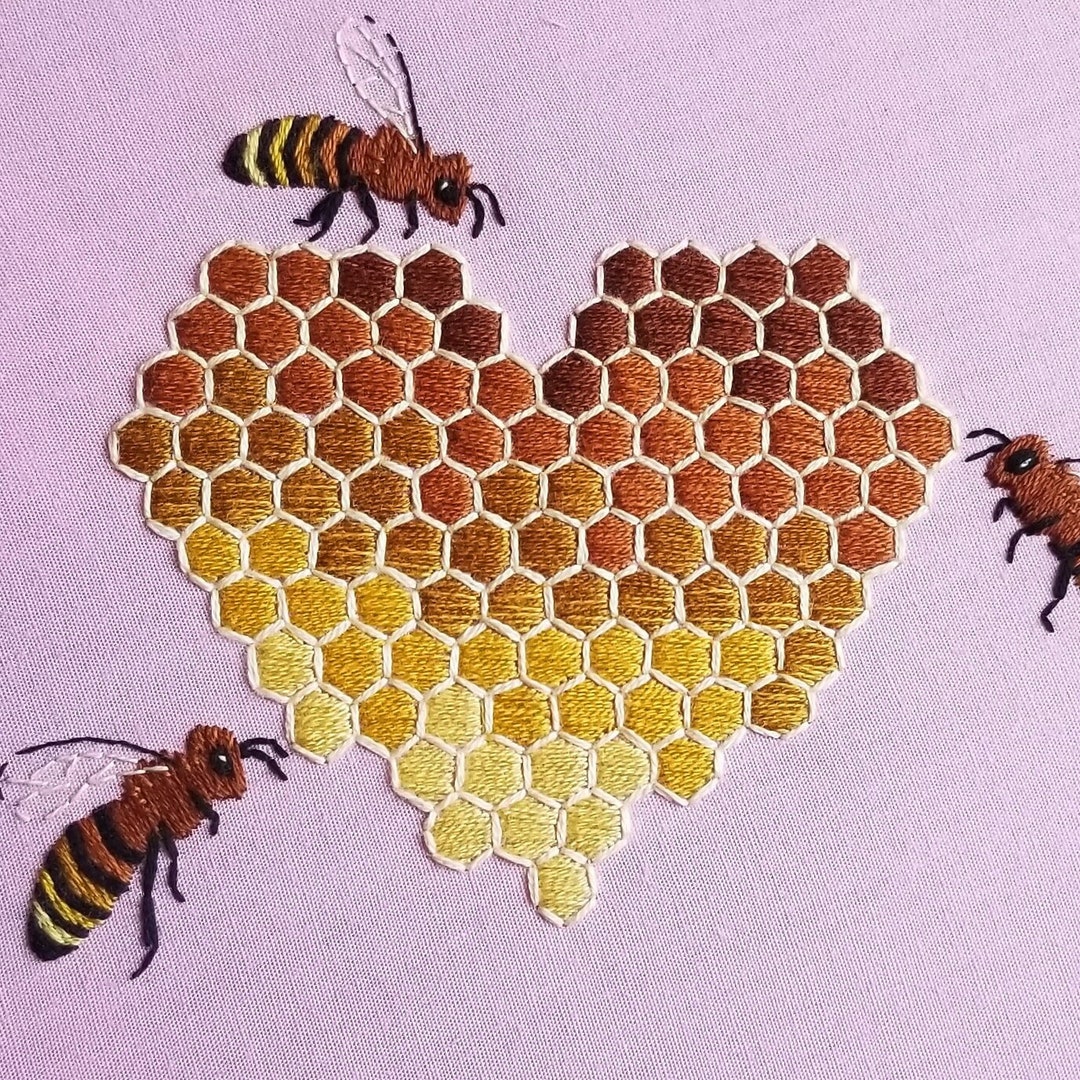 Honey Bee Beginner Embroidery Pattern PDF, DIY Heart Honeycomb ...