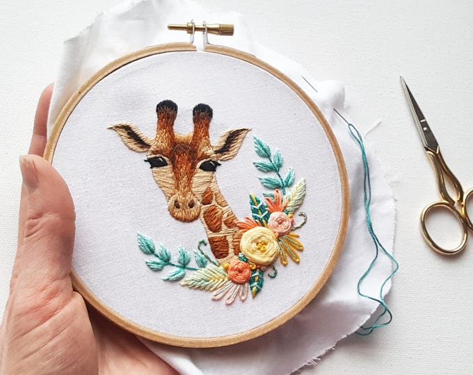 Beginner Thread Painting Giraffe Kit, DIY Hand Embroidery Hoop Art With ...