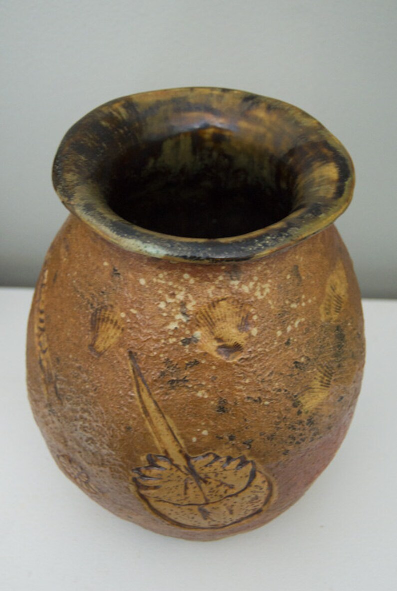 Hand Built Ceramic Pottery Vase With Fossil Carvings for Beach Lovers ...