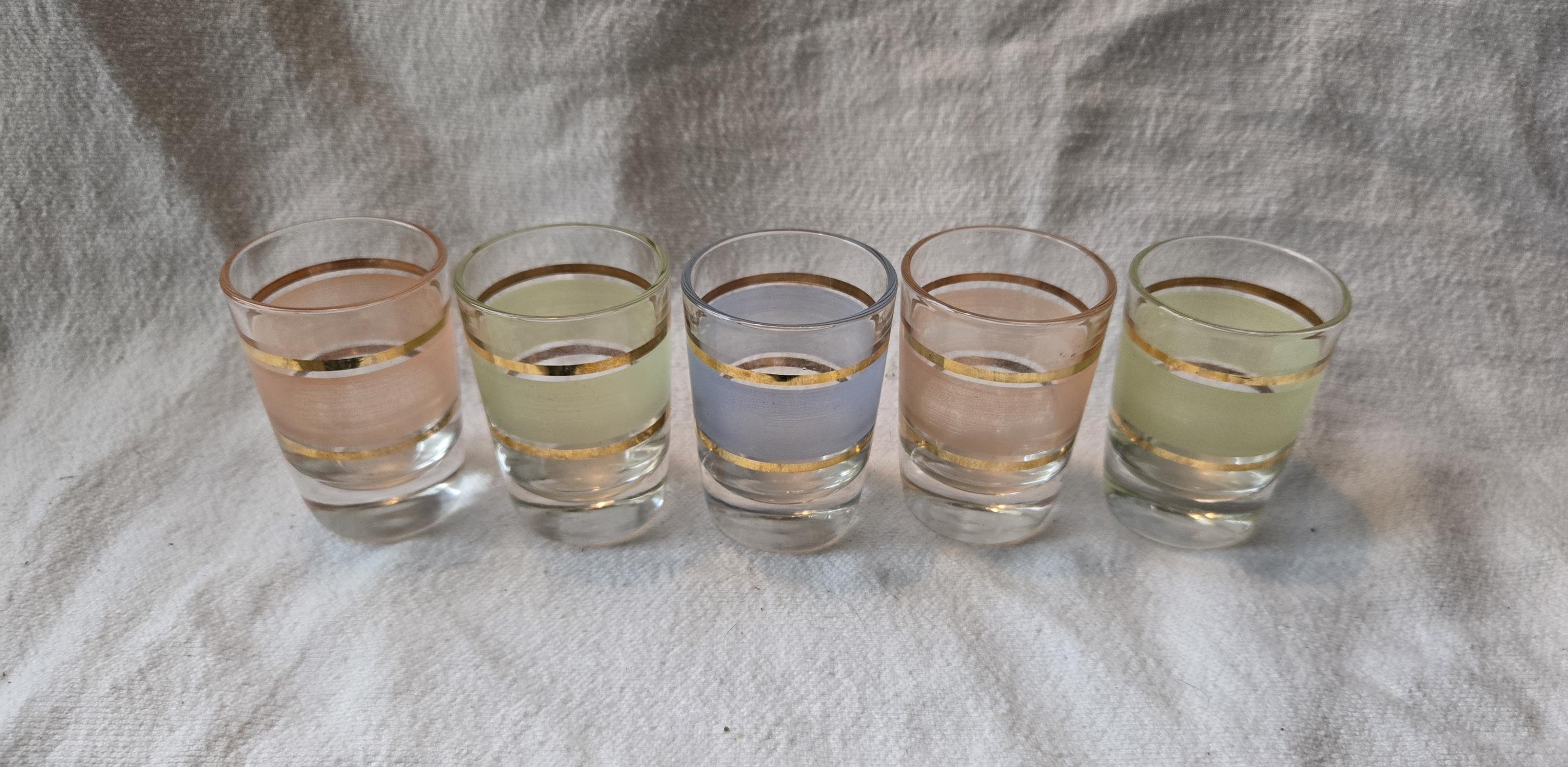 Vintage Shot Glasses. Set of 5. - Etsy