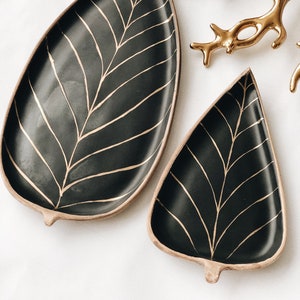 Black Leaf Pottery Platter by Tiletiletesto Black Custom Ceramic Tray ...