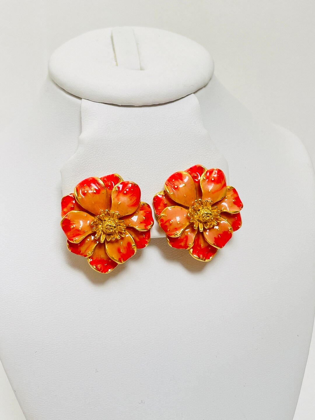 Vintage Erwin Pearl Flower Clip-on Earrings W/ Pink Coral Enamel Paint ...