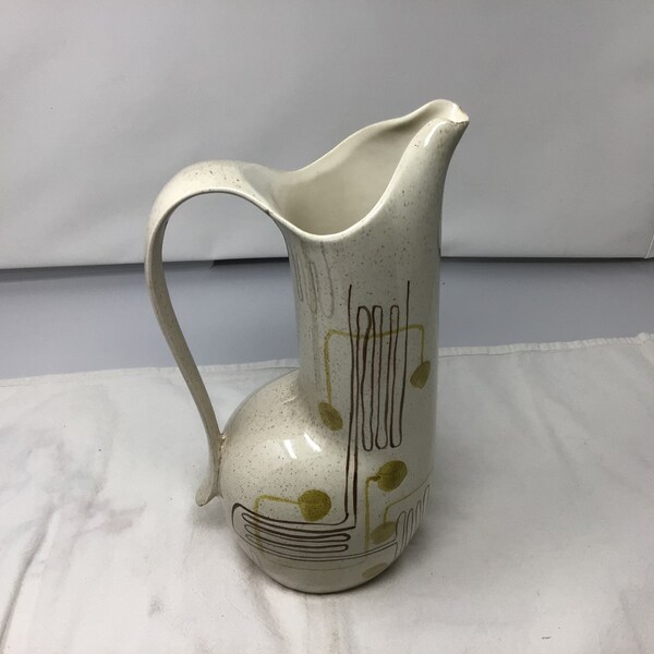 Red Wing Pitcher - Etsy