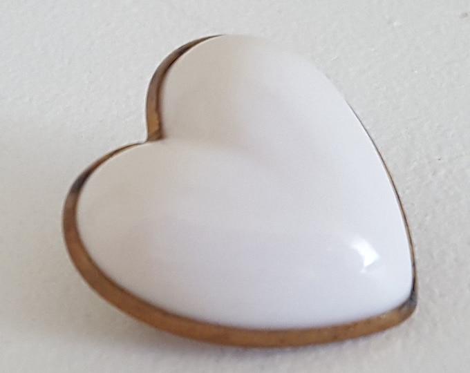 Plastic Heart Brooch Pin, Vintage White Heart, Inexpensive Love ...