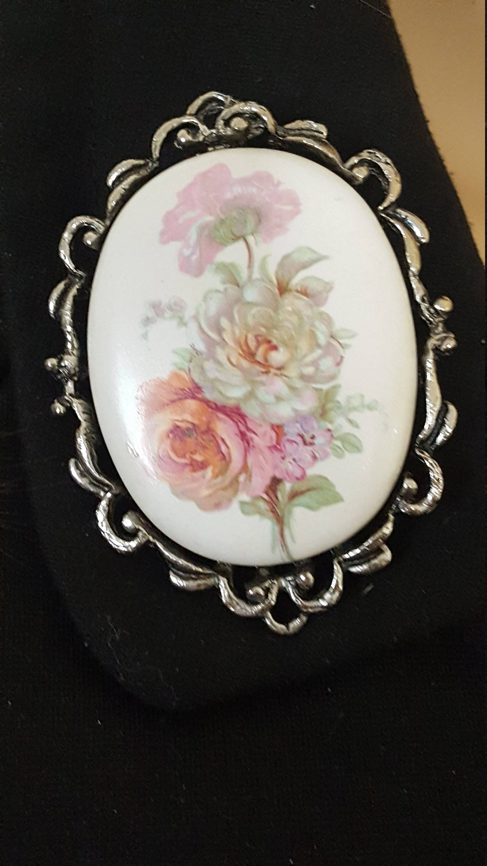 Vintage Sculptured Silver Cameo Style Brooch Vintage Hand-painted ...
