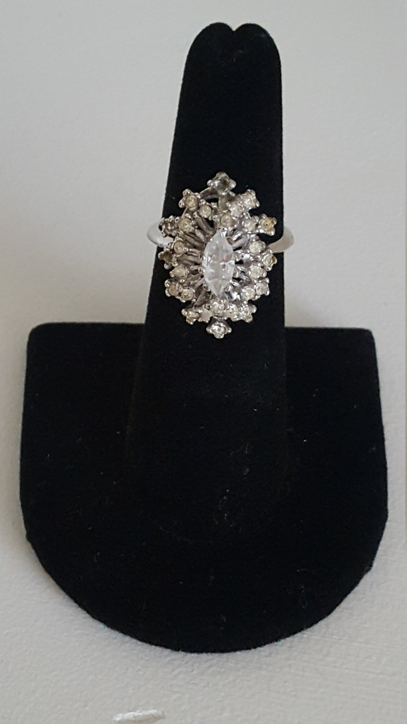 18K Rhinestone Ring, Rhinestone Costume Ring, Vintage 18K HGE Cocktail ...