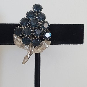 Vintage Deep Blue Rhinestone Brooch, Navy Flower, Royal Blue Glass ...