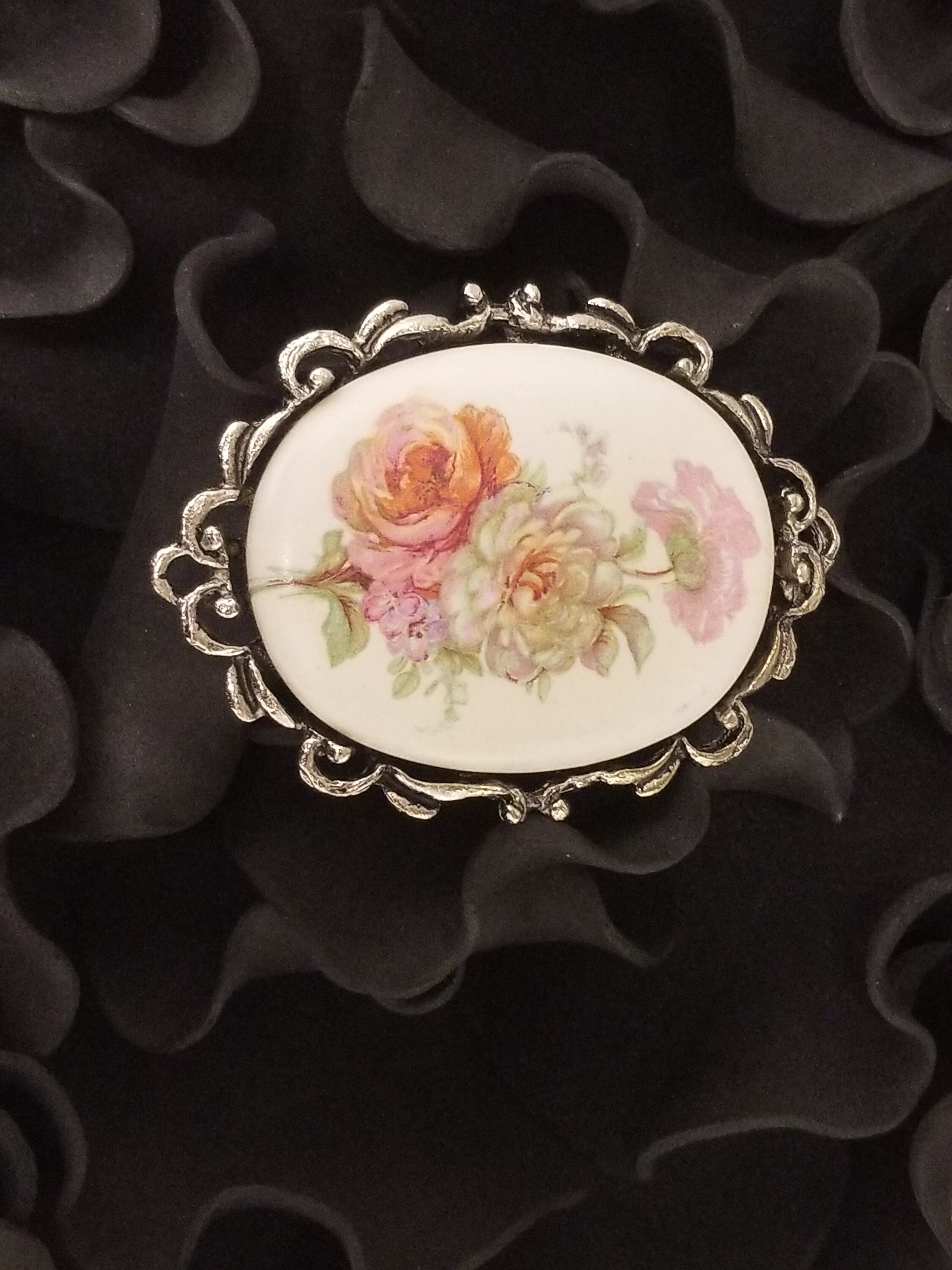 Vintage Sculptured Silver Cameo Style Brooch Vintage Hand-painted ...