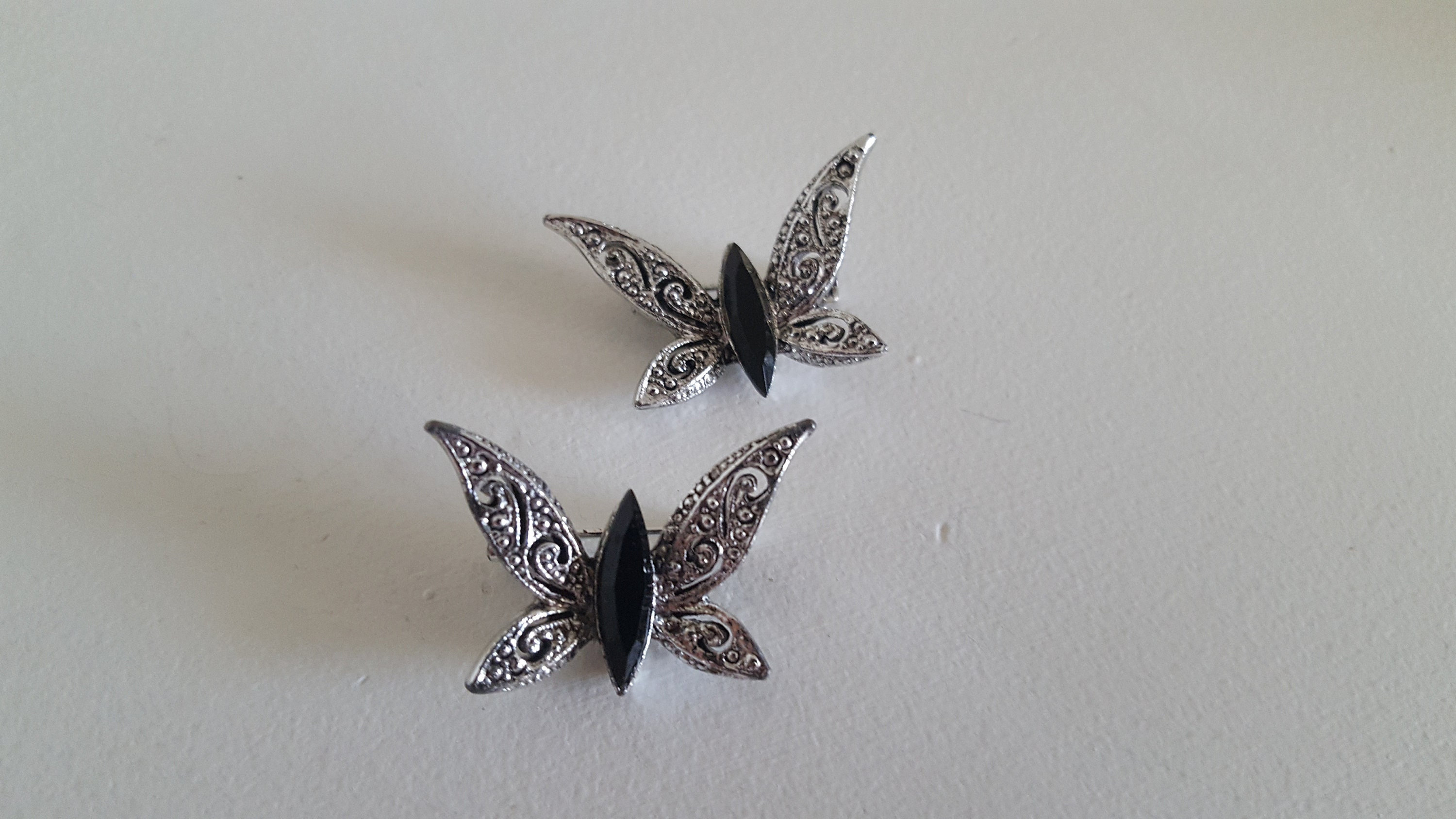 Pair of Butterflies, Flying Insect, Bug Pins, Collar Pins, Silver ...