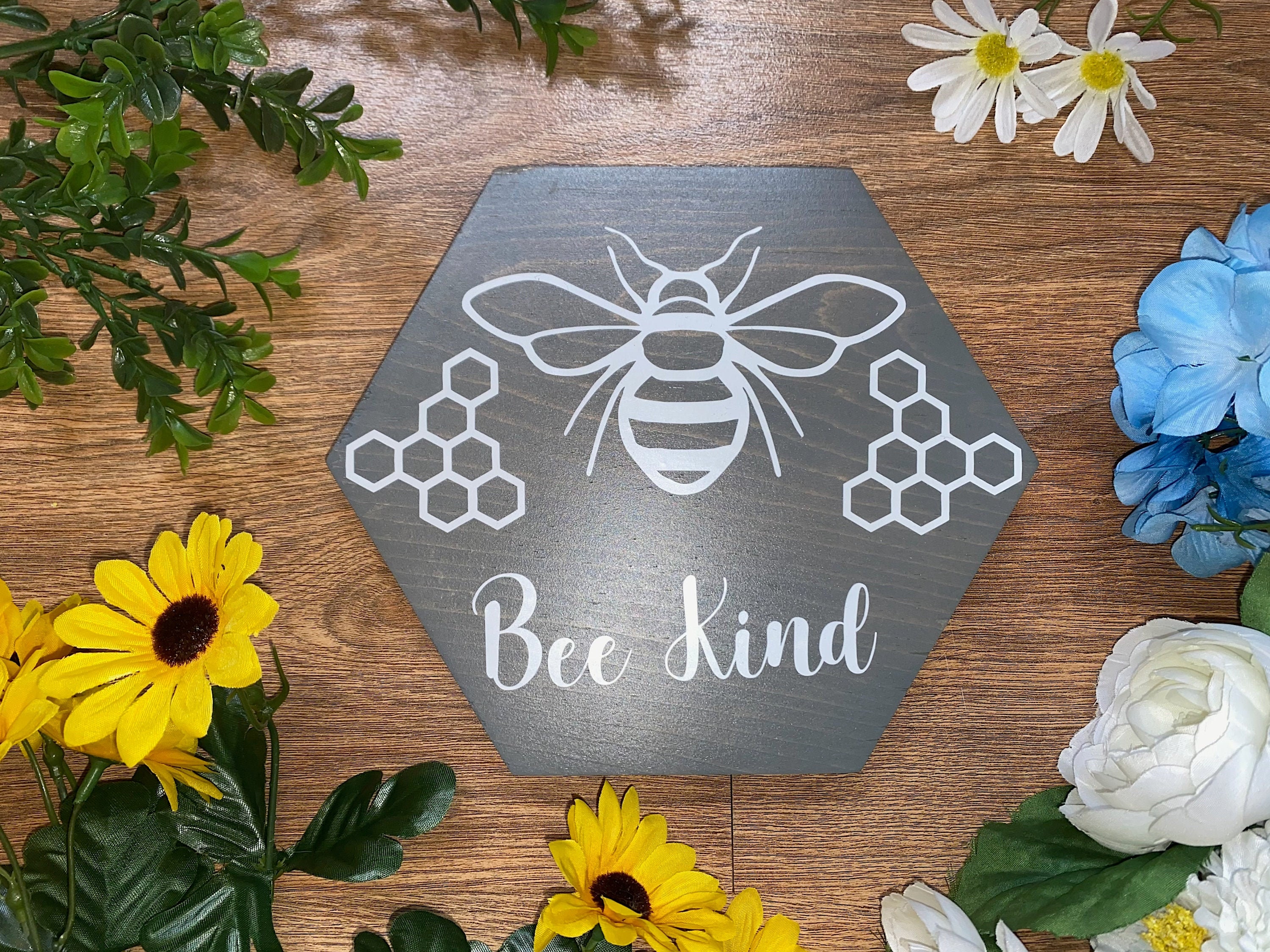 Bee Kind Wood Home Decor Sign - Etsy