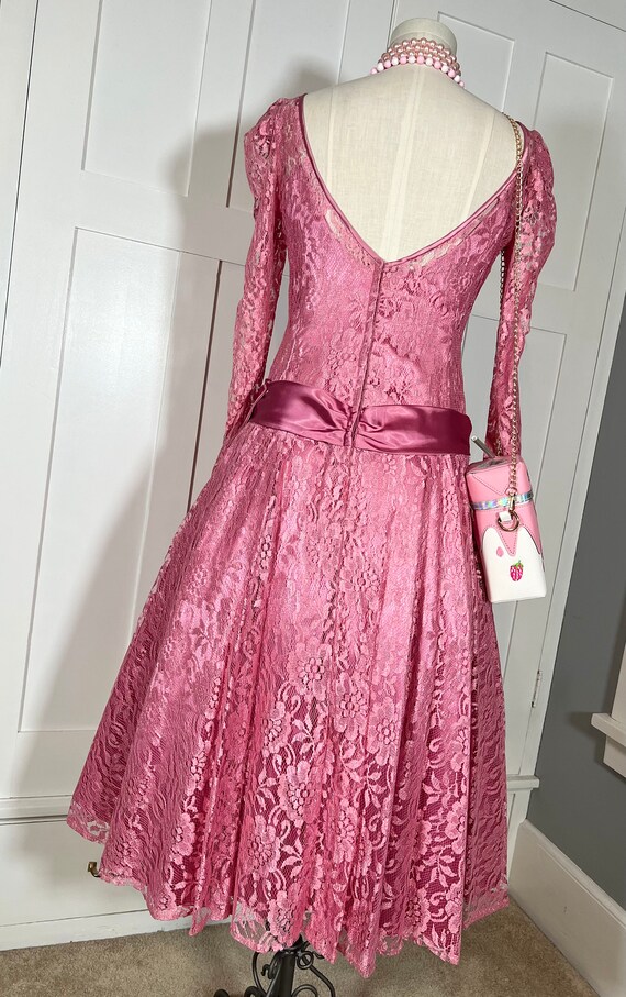 Dusty Rose Satin & Lace Vintage 1960's Gown Size 10 N… - Gem