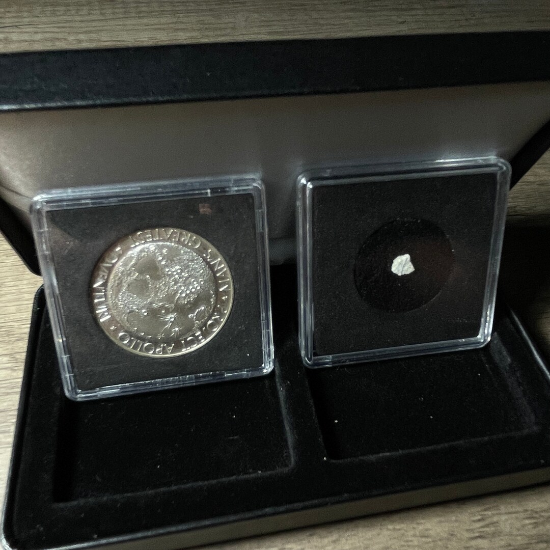 Geunine LUNAR METEORITE N.W.A. 5000 Apollo 13 Silver Coin Medal Own a ...
