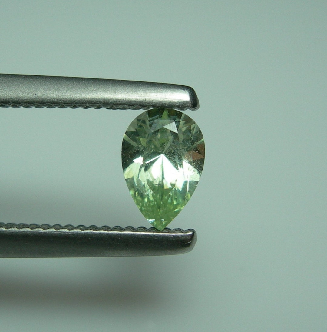 0.39ct Rare Grossular Garnet Gem FLUORESCENT Tanzania Yellowish Green Natural Untreated Gemstone ...