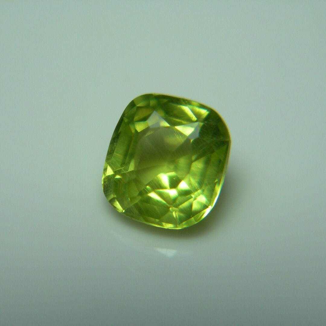 0.47ct Very Rare Chartreuse ENSTATITE Gemstone Yellow Green Cameroon ...