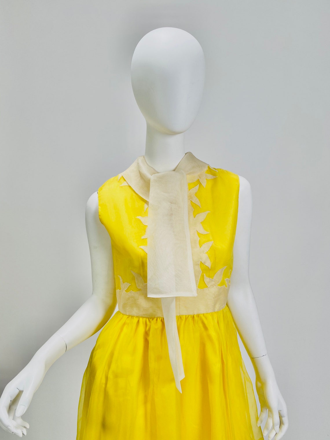 Vintage 1960s Mod Pastel Yellow Organdy Oscar de la Renta | Etsy