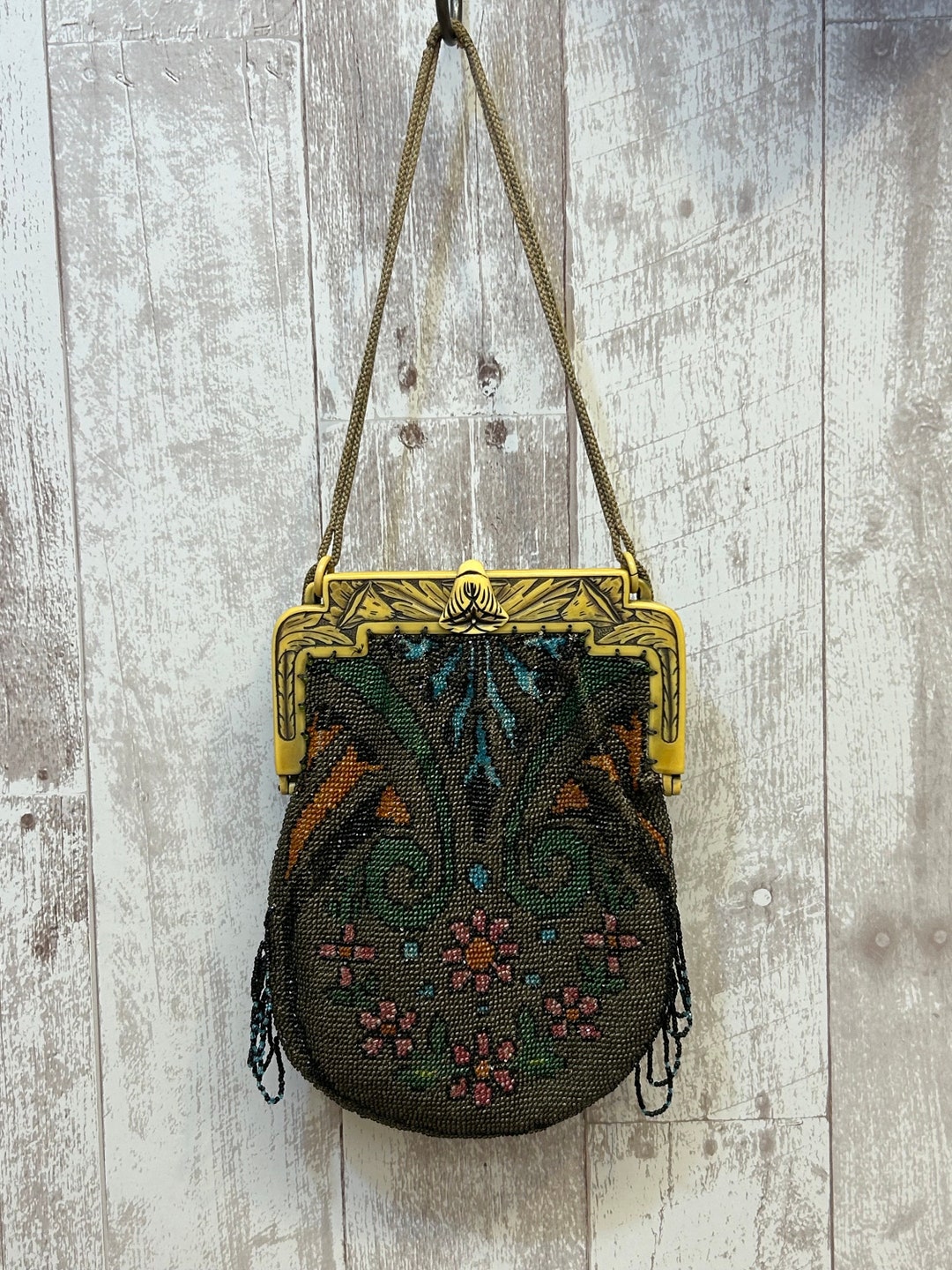 Antique 1920s Vintage Beaded Flapper Purse With Carved Plastic Frame ...