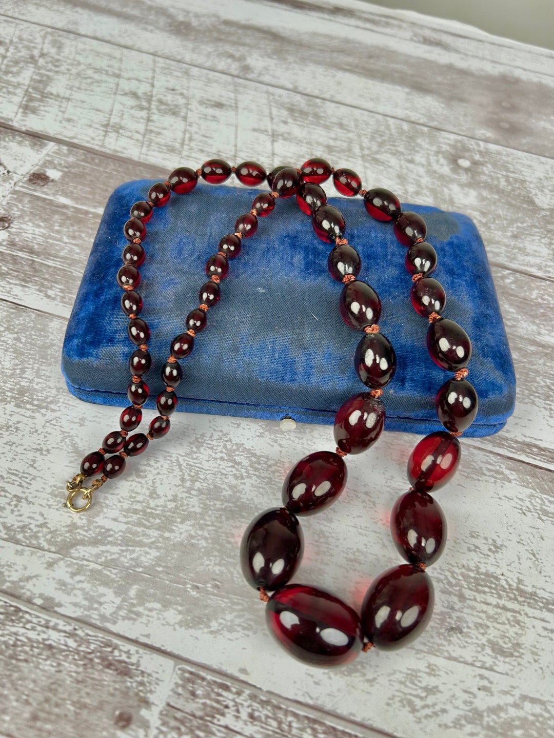 Antique 1920s 1930s Graduated Cherry Amber Bakelite Bead Necklace Hand ...