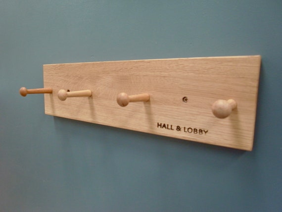 Shaker Style Coat Rack - Tradingbasis