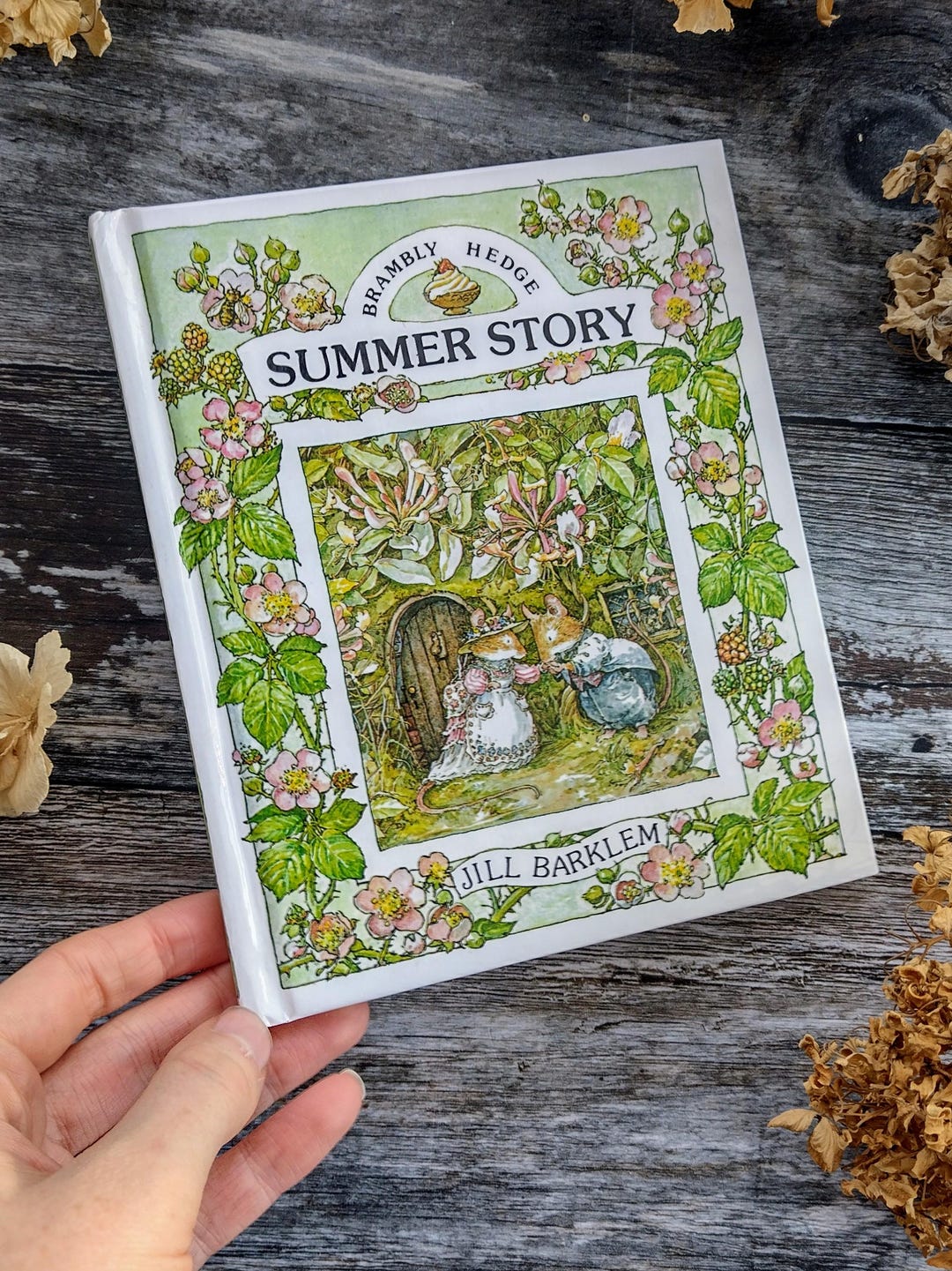 Brambly Hedge Book - Summer Story - Gift for Artist - Creative Gift ...