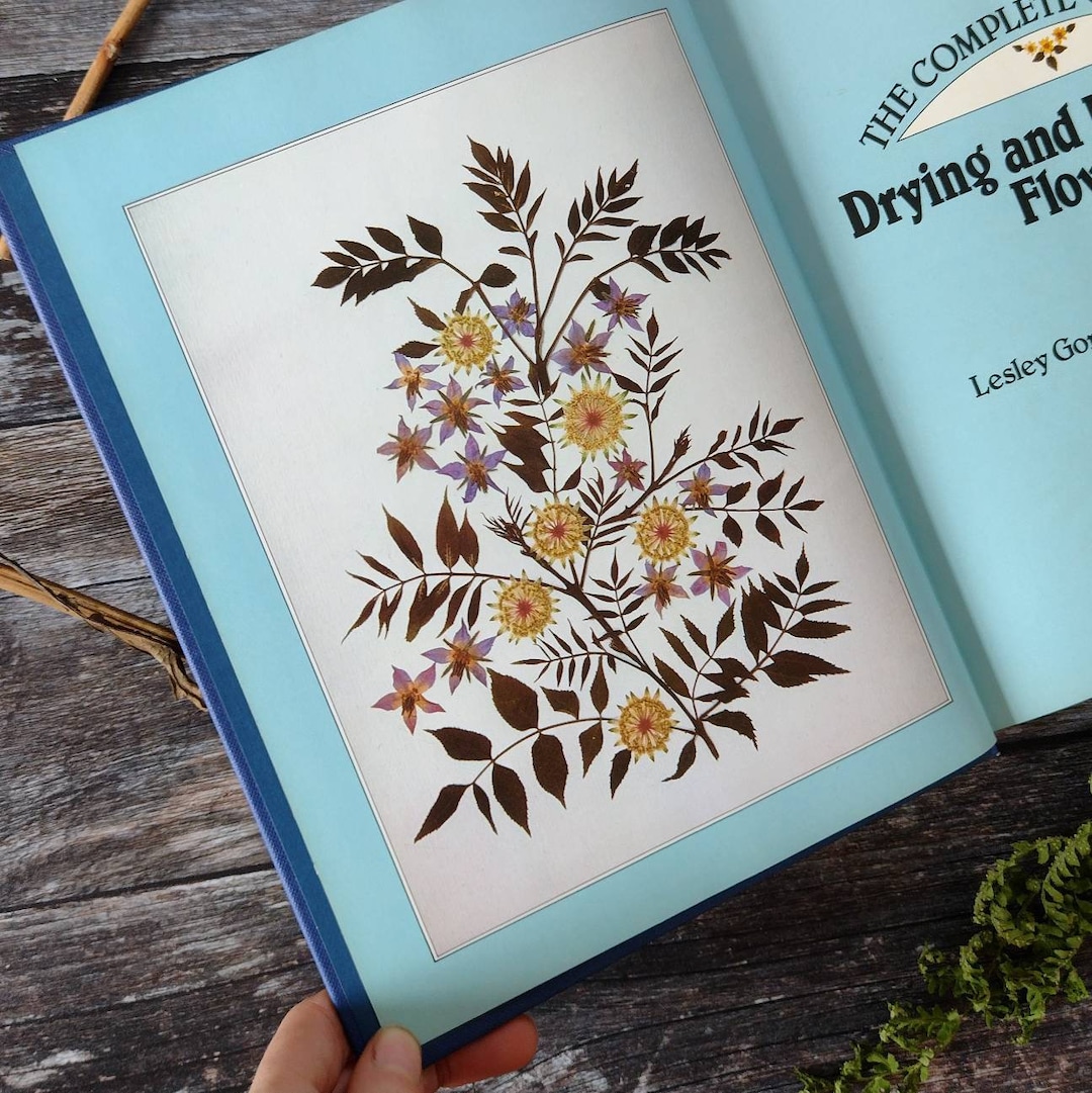 Guide to Drying and Pressing Flowers Book Botanical Book - Etsy