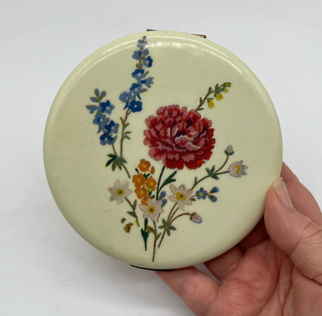 Vintage Zell Fifth Avenue 1940s Flapjack Powder Compact Celluloid ...