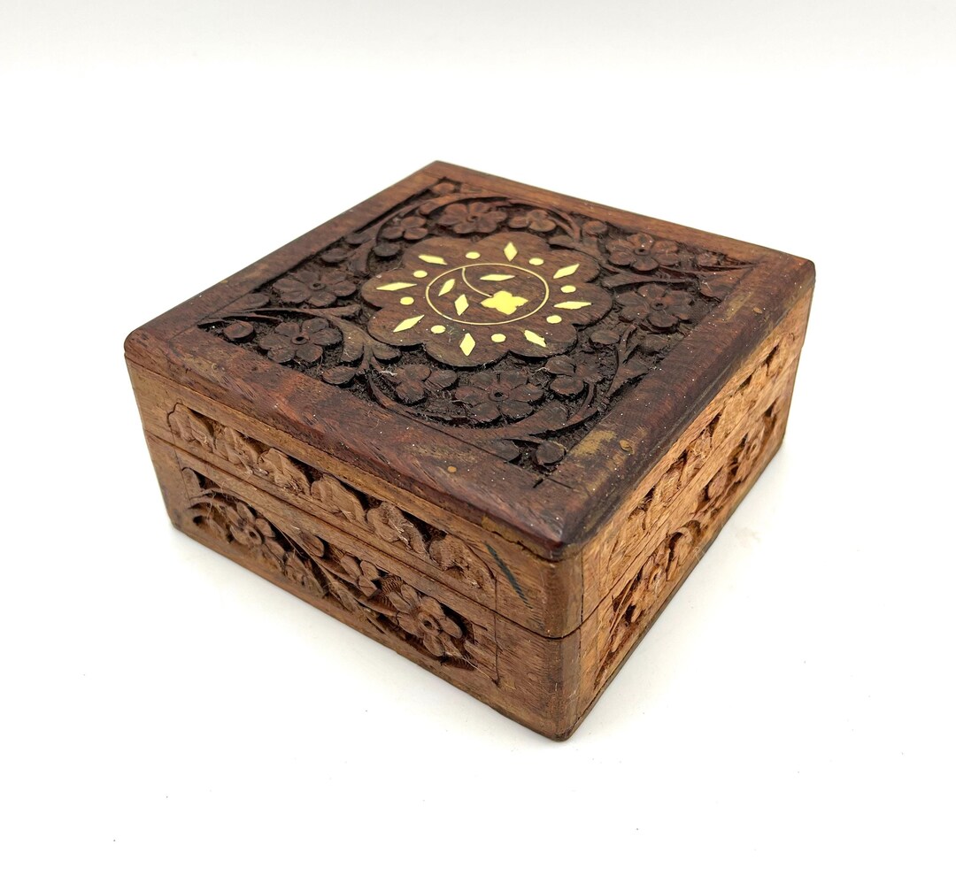 Ornate Vintage Square Wooden Box of Flowers and Leaves / Beautiful ...