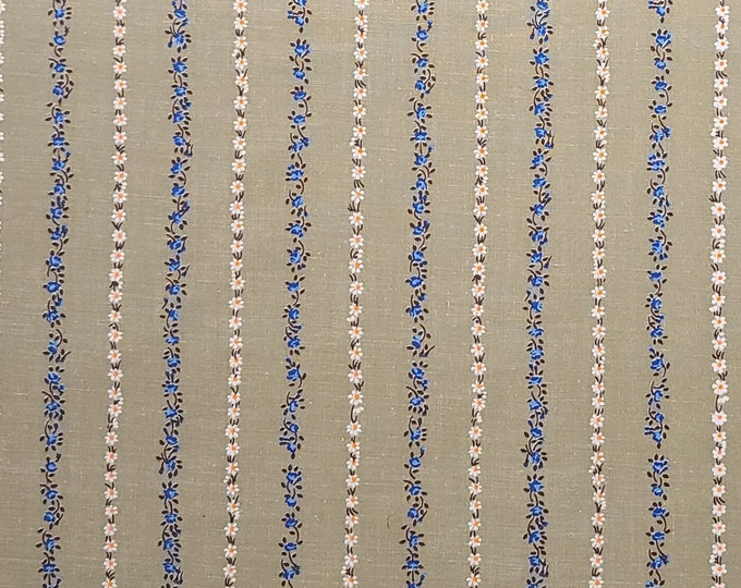 Red Fabric / Black Dot Wavy Vertical Stripe (parallel to Selvage ...