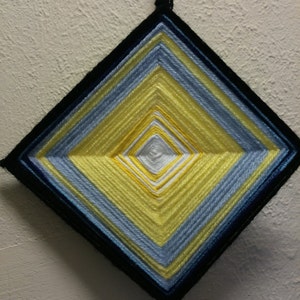 Bright Vibrant Colorful Ojo De Dios Gods Eye Meditation Pagan Yarn ...