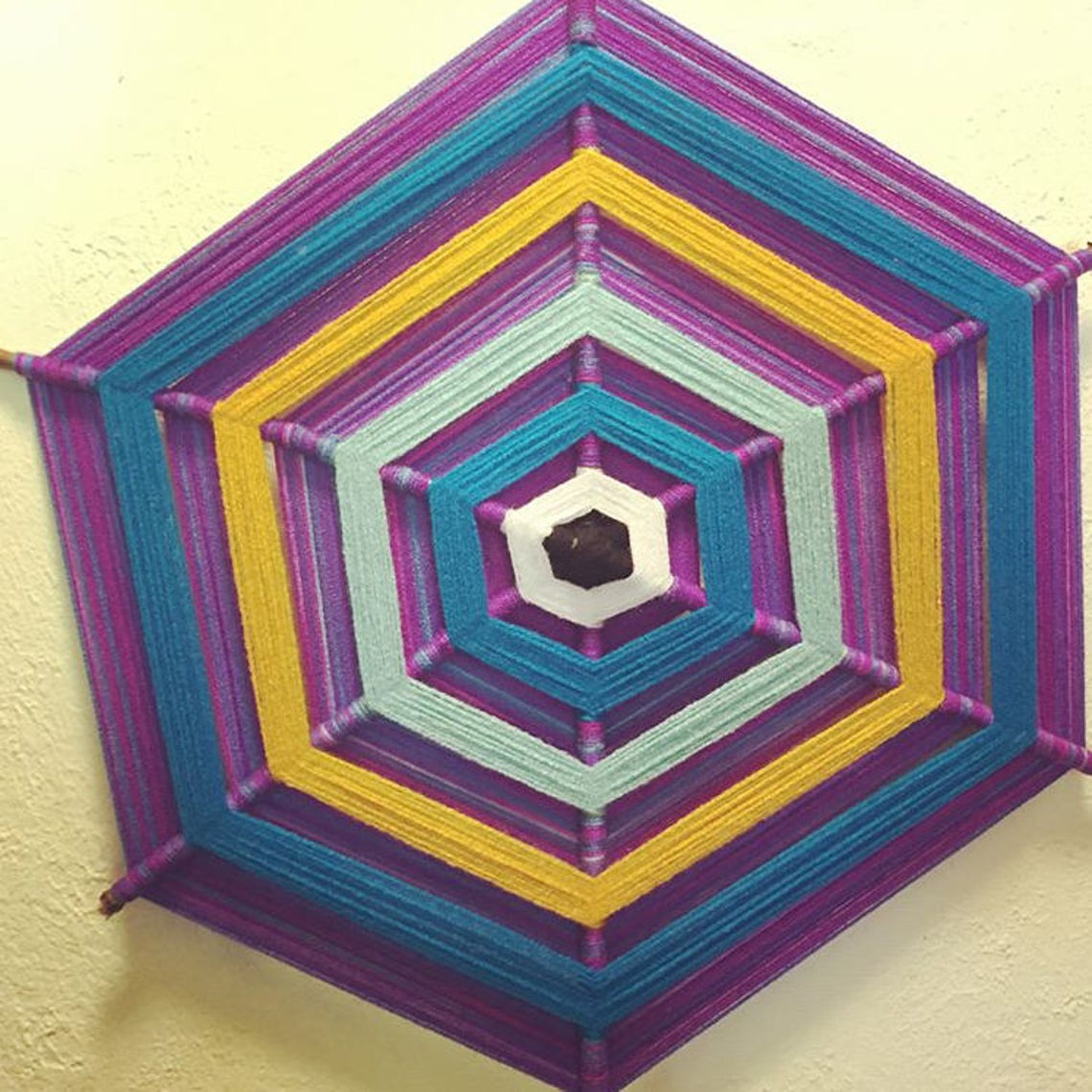 Bright Vibrant Colorful Ojo De Dios Gods Eye Meditation Pagan Yarn ...
