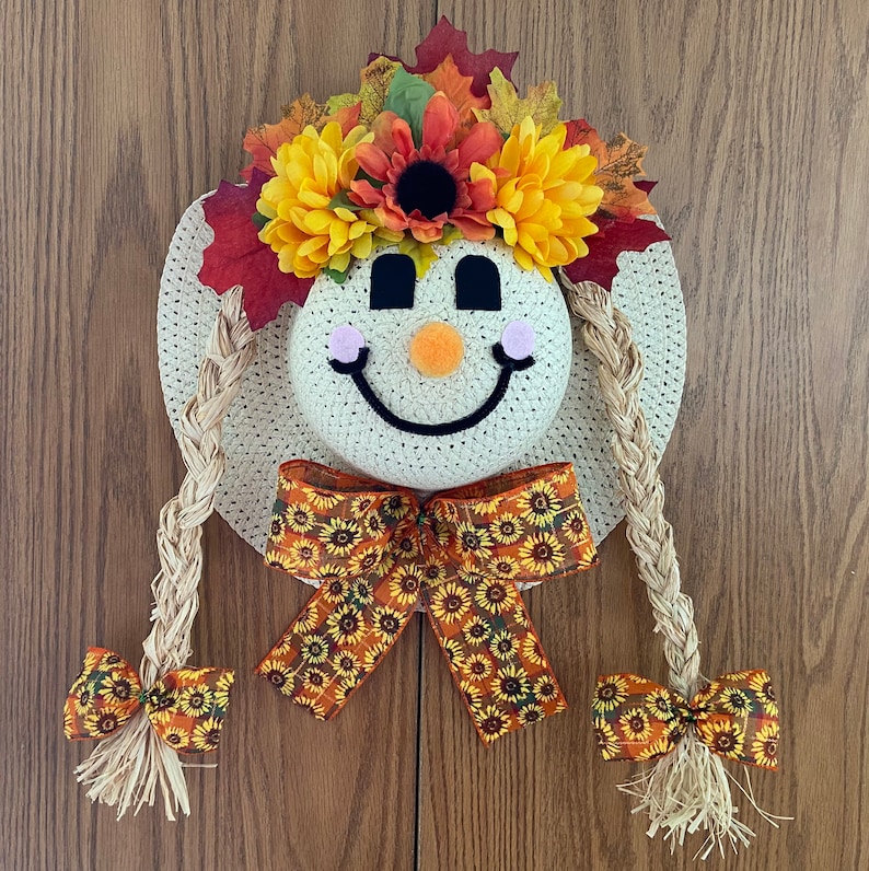 19" X 13" Fall Straw Hat Scarecrow Head W/ Pigtails Door Hanger/ Wreath ...