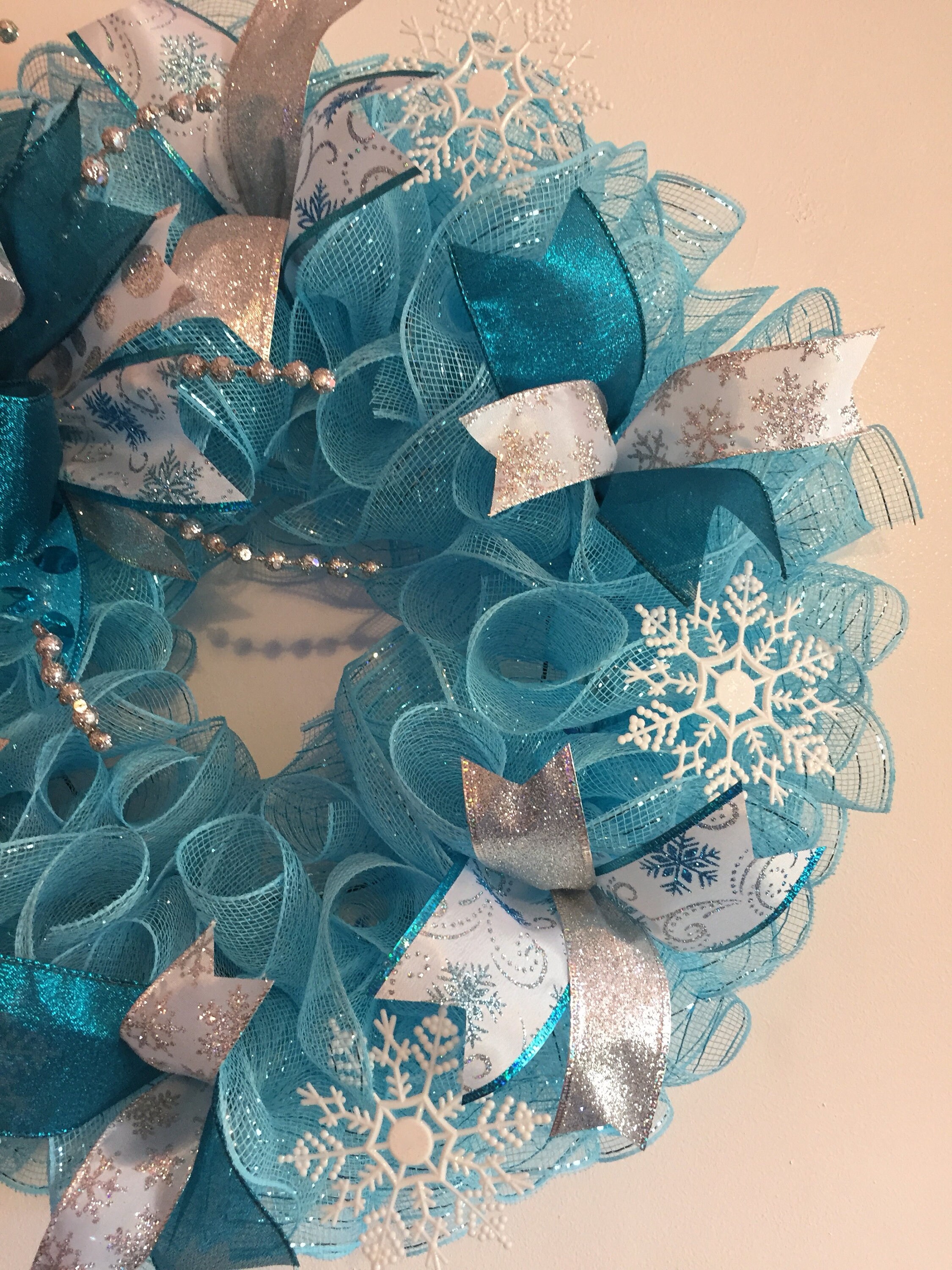 21 Winter Snowflake Deco Mesh Wreath With Bow Light | Etsy