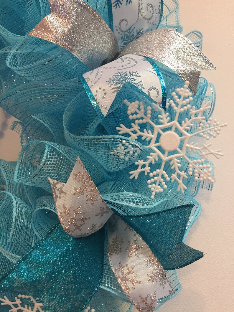 21 Winter Snowflake Deco Mesh Wreath With Bow Light - Etsy
