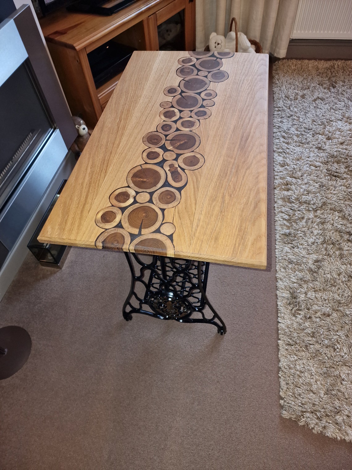 Singer Sewing Machine Base Table Oak Laburnum Resin Upcycled Collection ...