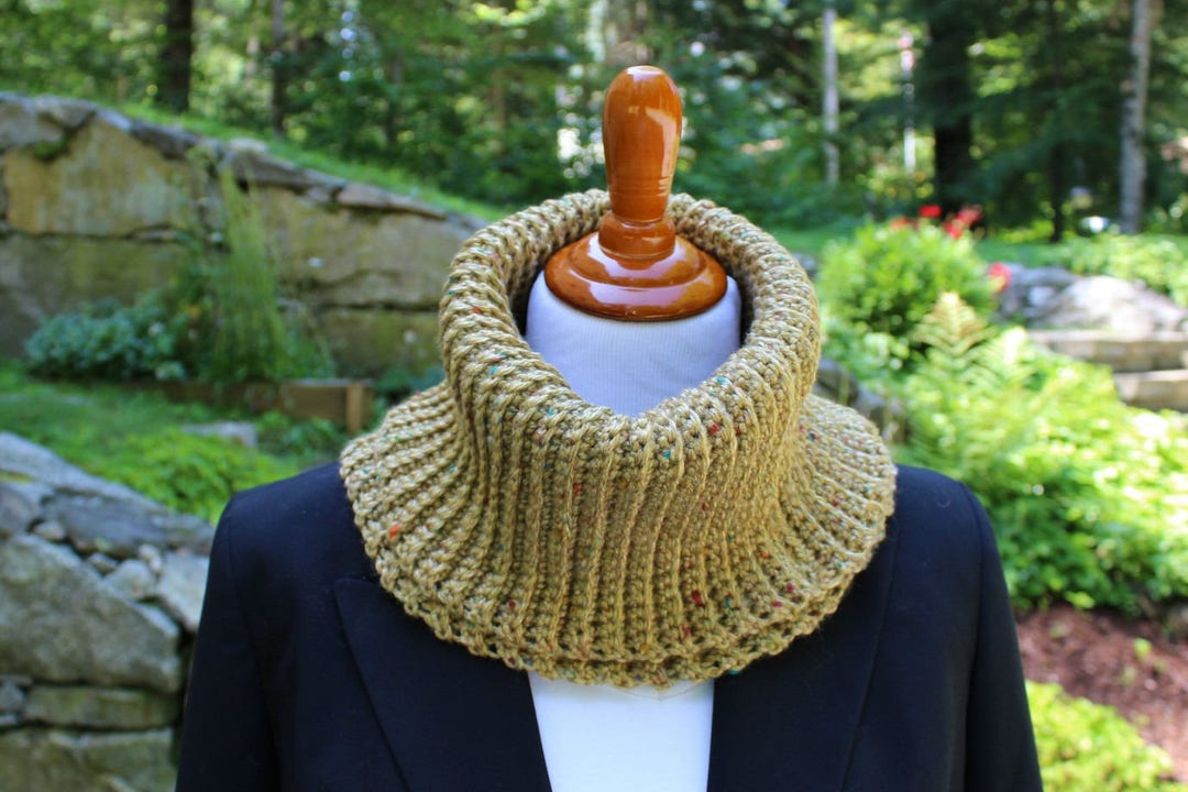 Crochet Tweed Cowl: Wide Ribbed Neck Warmer - Winter Fashion - Etsy