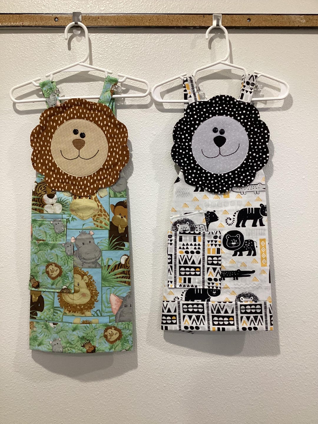 Lion Child's Apron, Crazy Lions, Mane, Animal Face, Black, Yellow ...