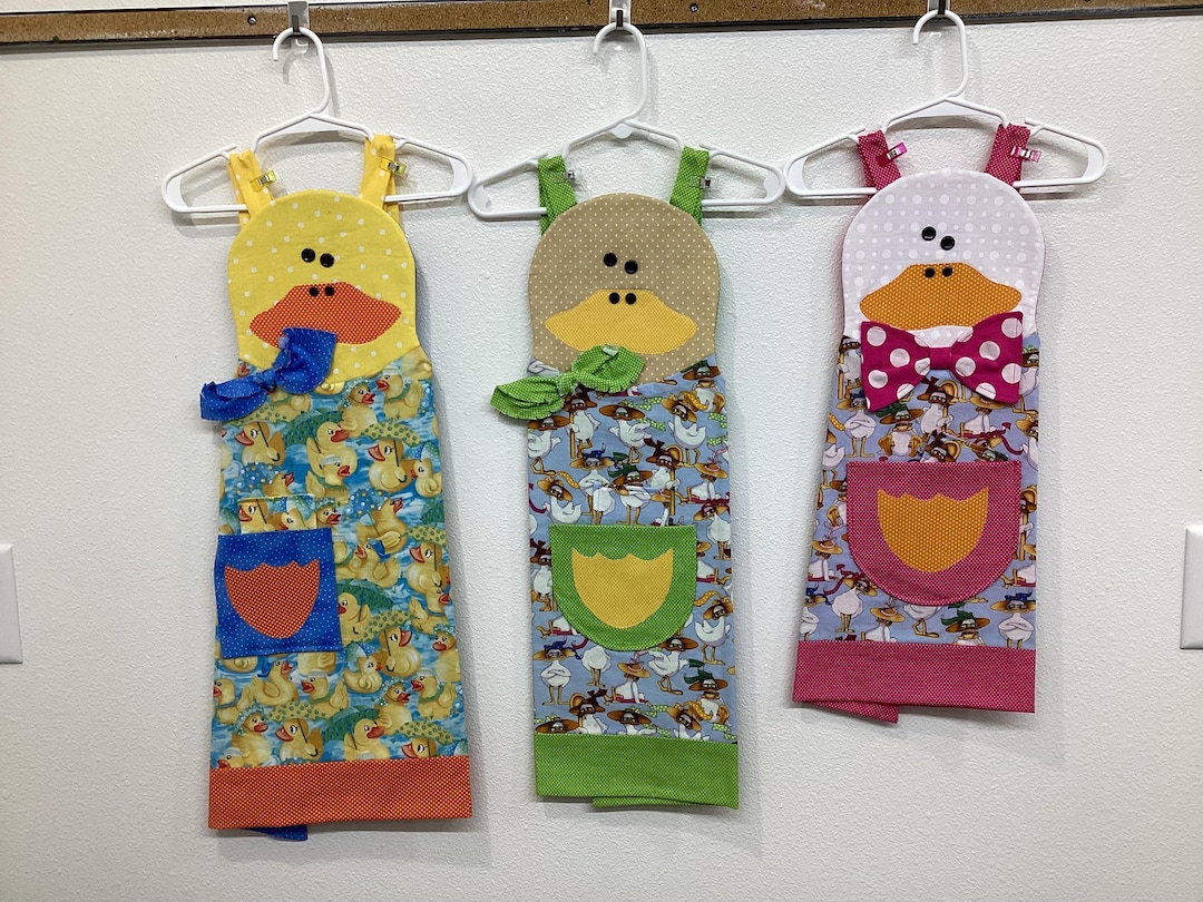 Duck Child's Apron, Crazy Duck, Ducks, Animal Face, Webbed Feet, Yellow ...