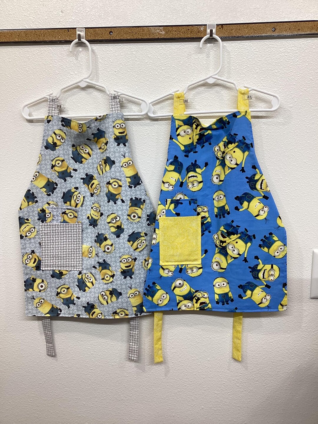 Child's Apron, Despicable Me, Minion Madness, Bob, Stewart, Blue ...